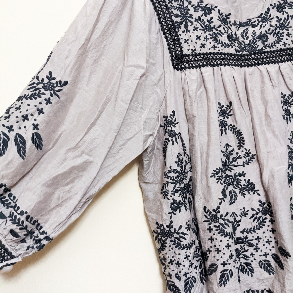 Anthropologie Hazel Gray And Black Floral - Gem